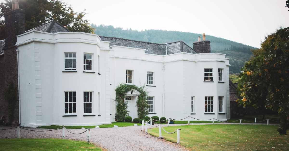 News: Tall John’s House is set in the Brecon Beacons National ...
